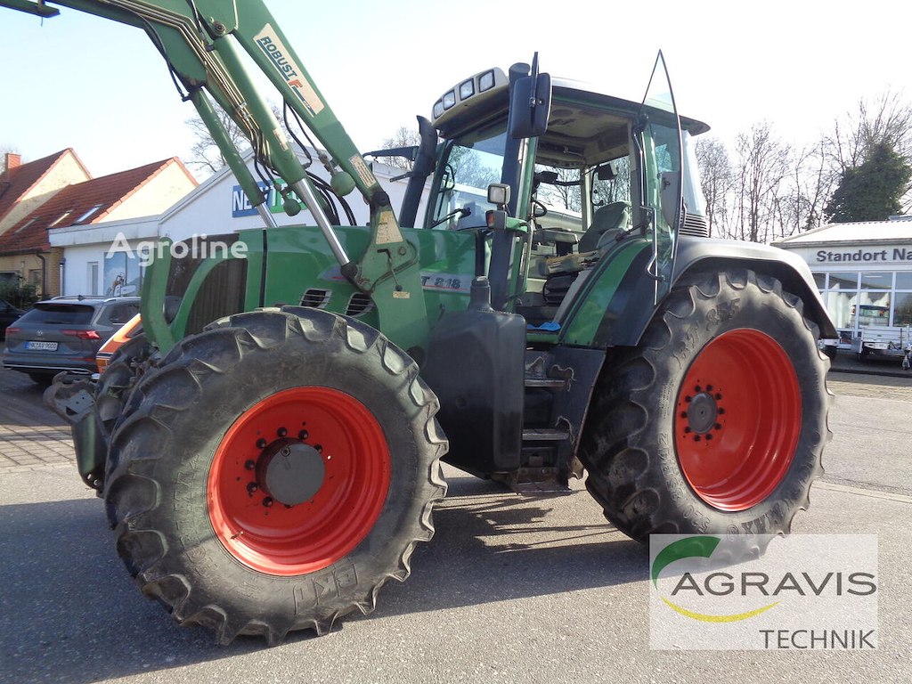 Fendt 818 Vario traktor točkaš