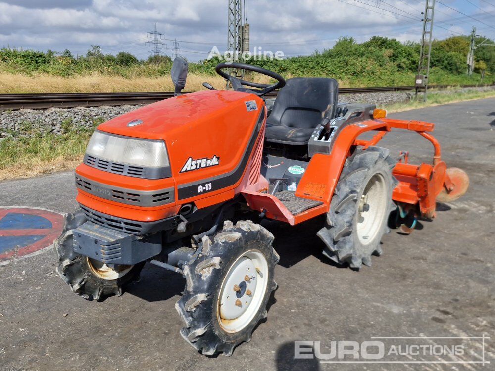 Prodaje se Kubota A13 mini traktor na aukciji