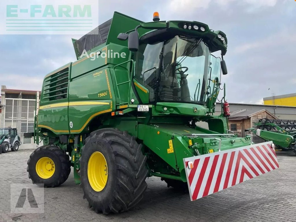 John Deere t560 i hm kombajn za žito