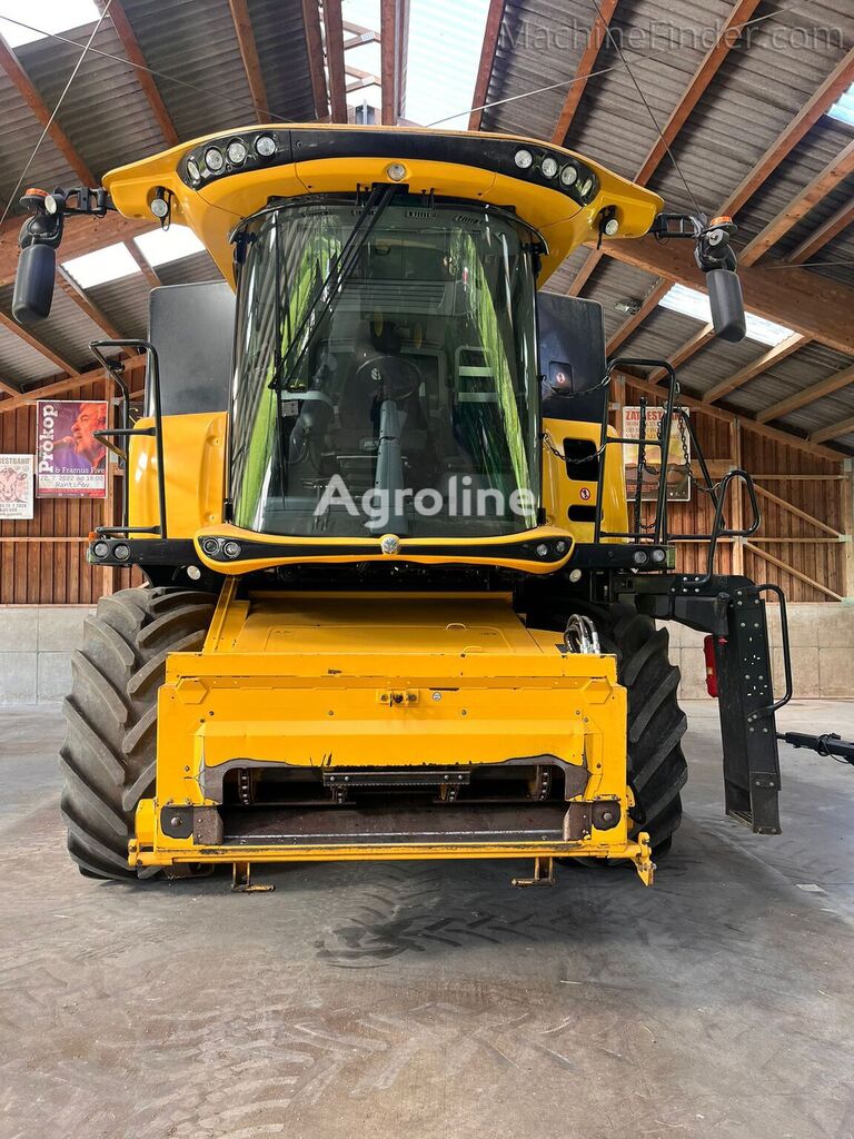 New Holland CX 8.70 kombajn za žito