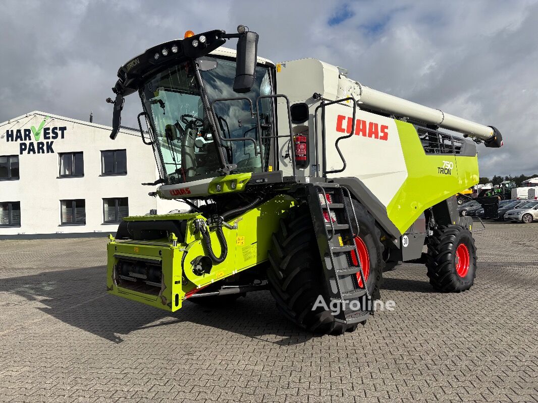 Claas TRION 750 *370 Trommelstunden* kombajn za žito