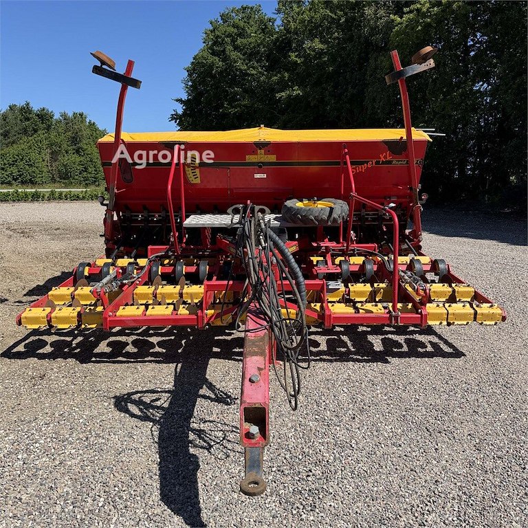 Prodaje se Väderstad RC400 C kombinovanu sejalicu na aukciji