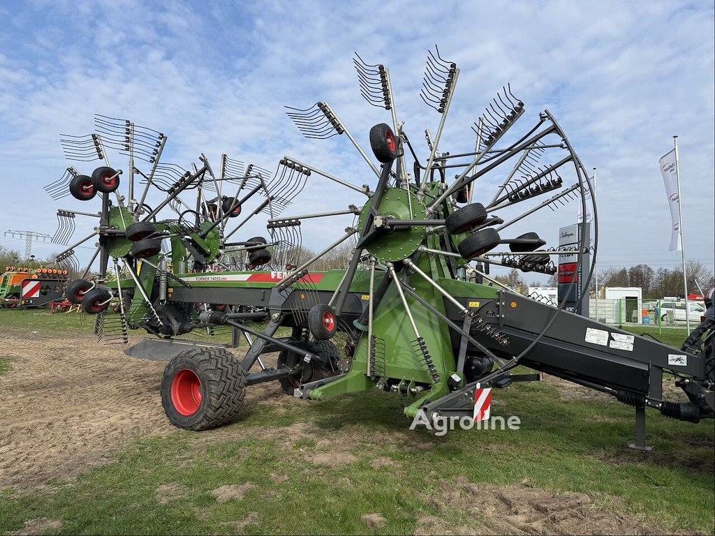 Fendt Former 14055 Generation 2 sakupljač sena