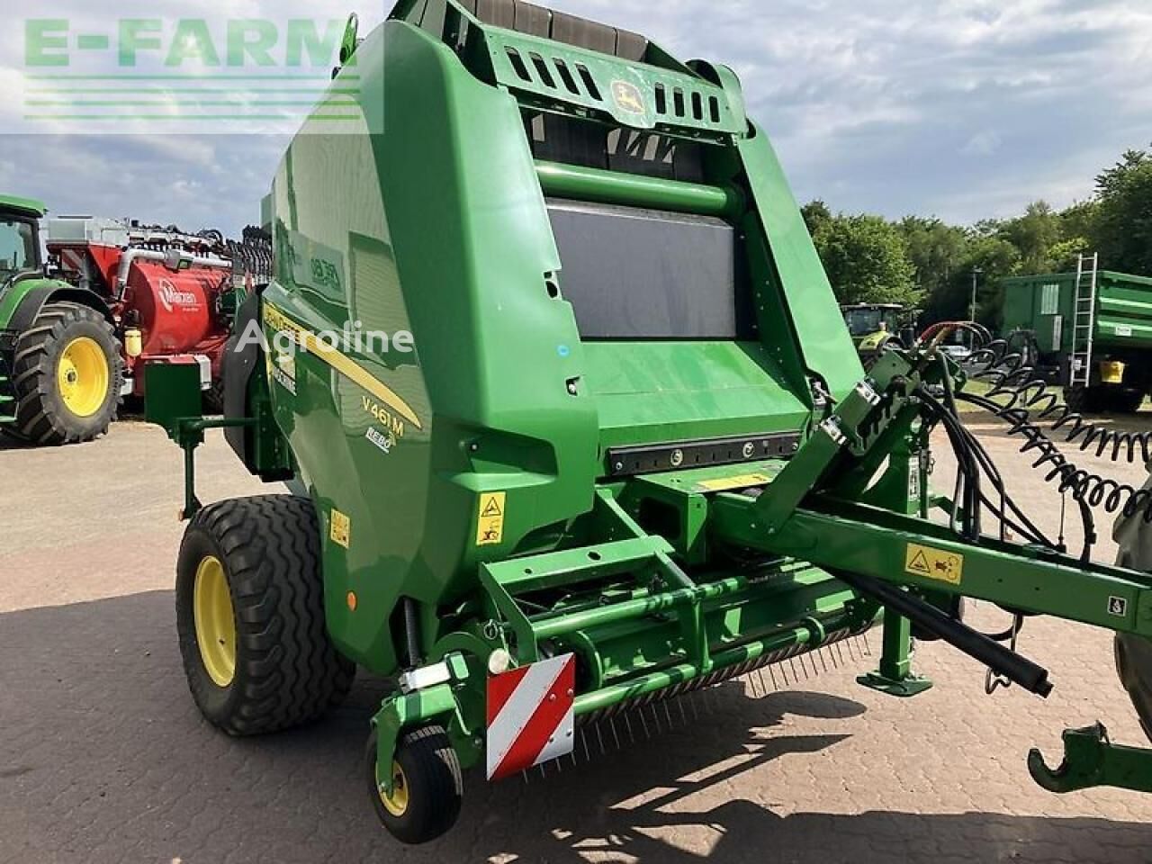 John Deere v461m balirka za četvrtaste bale