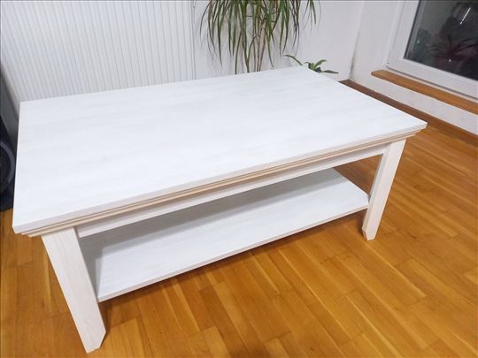 Klub sto 100x60 cm, perfektno stanje