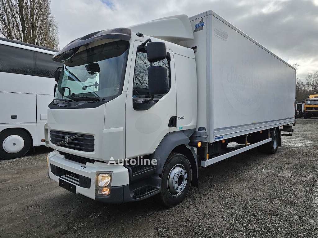 Volvo FL240 kamion furgon