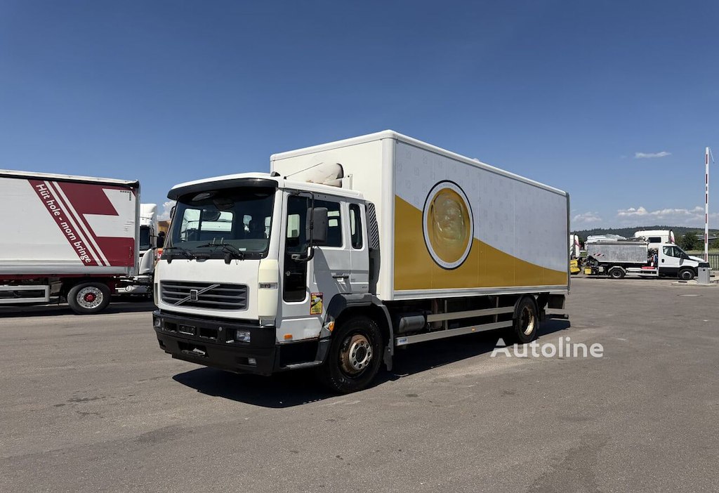 Volvo 638 FL6H-250 kamion furgon