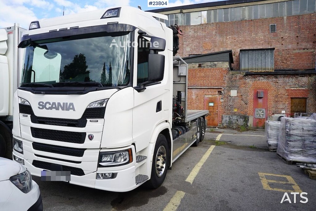 Scania G410 6x2 Gassbil med HMF 2820 kran og 3-veis tipp kamion platforma
