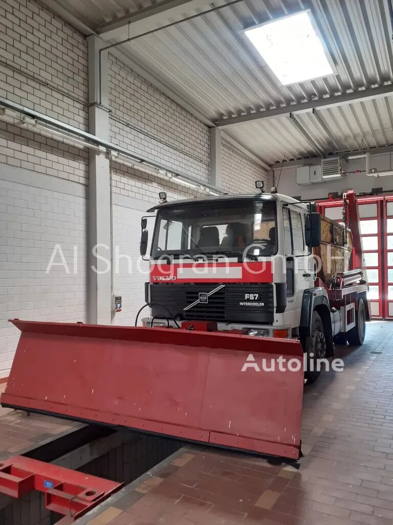 Volvo F S 7/Voll Blatt /Schaltgetriebe/82000tkm kamion autopodizač kontejnera