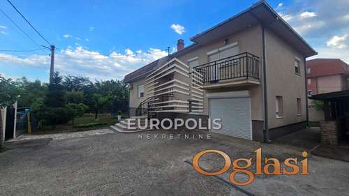 Prelepo domaćinstvo na Ledinama ID#9671