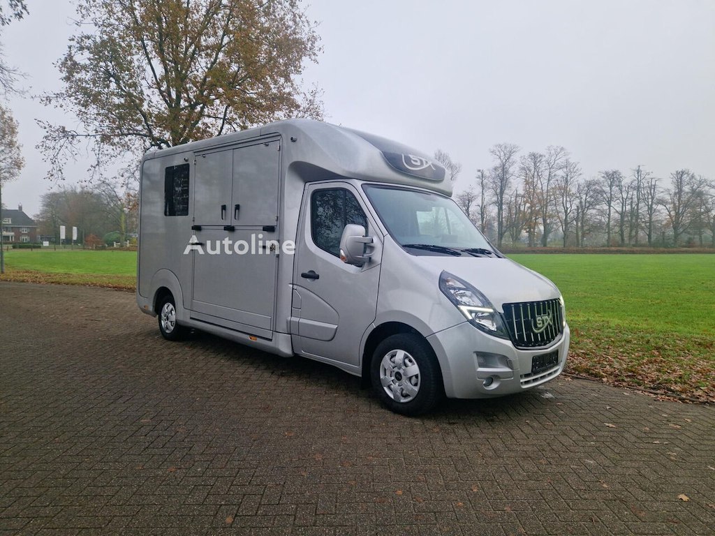 Opel Movano vozilo za prevoz konja