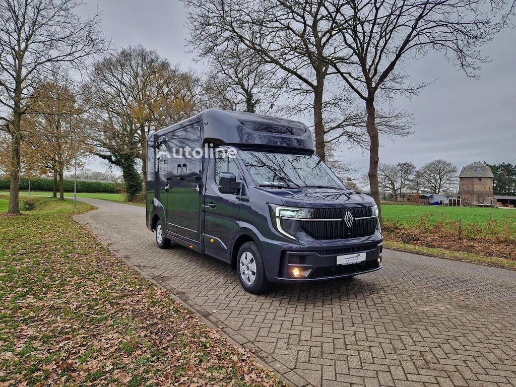 Novi Renault Master vozilo za prevoz konja
