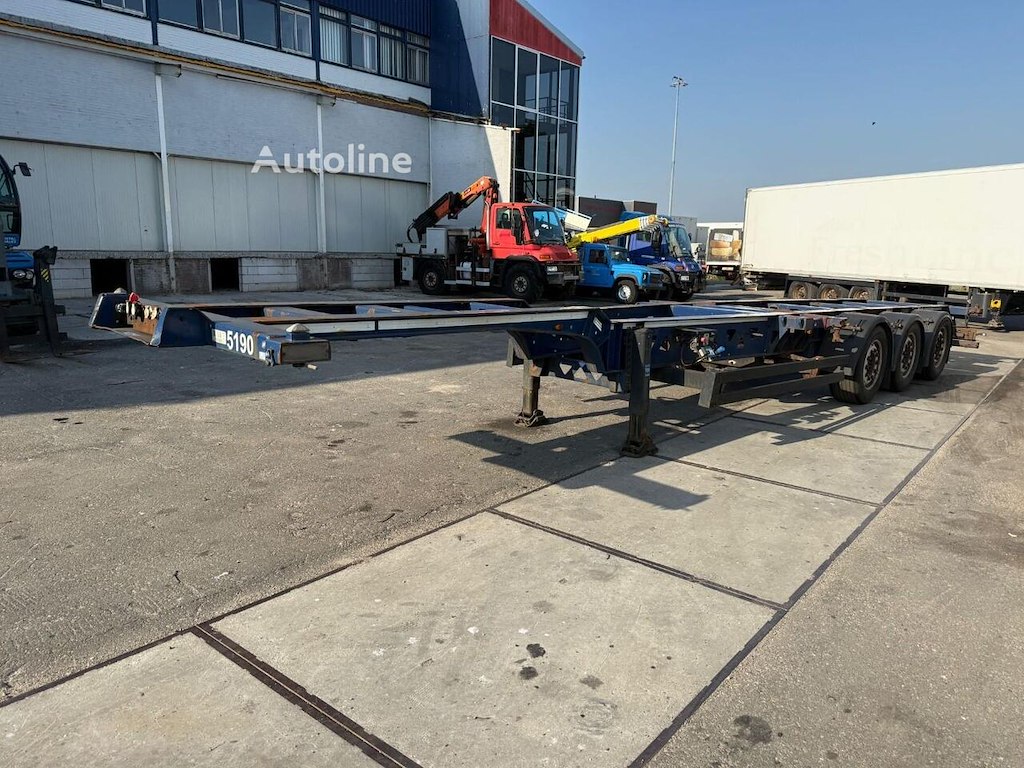 Kögel S24-2 *SEE PICTURES 7 AND 8 CHASSIS DAMAGE* poluprikolica za prevoz kontejnera