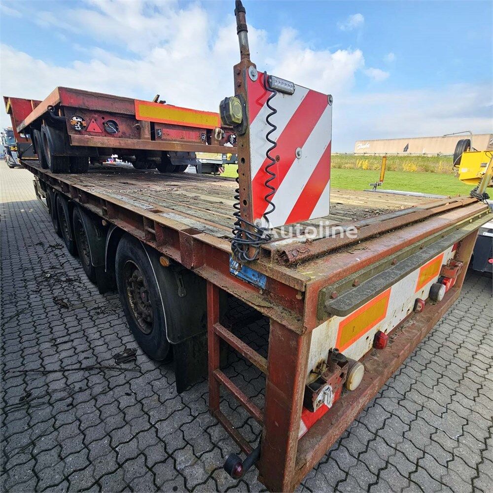 Prodaje se Dennison Flatbed poluprikolicu platformu na aukciji