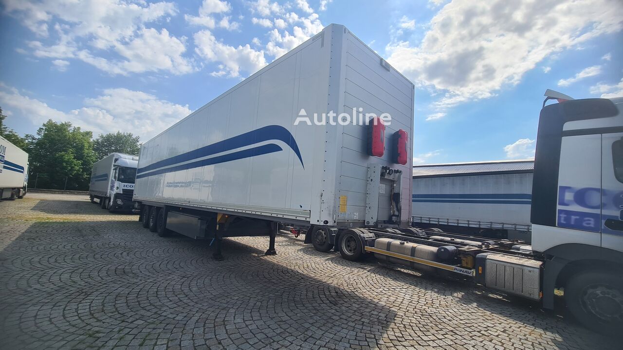 Schmitz Cargobull SKO 24/L furgon poluprikolica