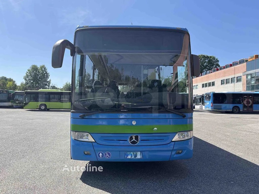 Mercedes-Benz Integro prigradski autobus