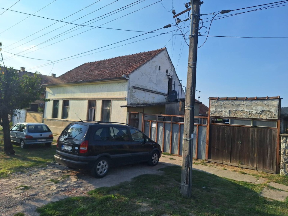 Porodična tipska kuća u Begeču-Novi Sad