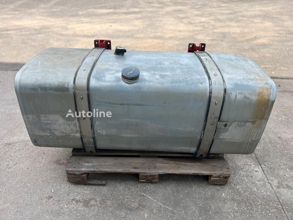MAN Rezervoar za dizel gorivo Zapremina 600L 81.12201.5596 rezervoar za gorivo za kamiona