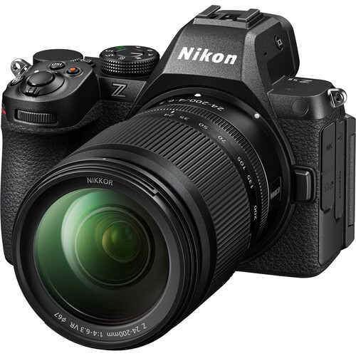 NIKON Z5II + 24-200 f/4-6.3