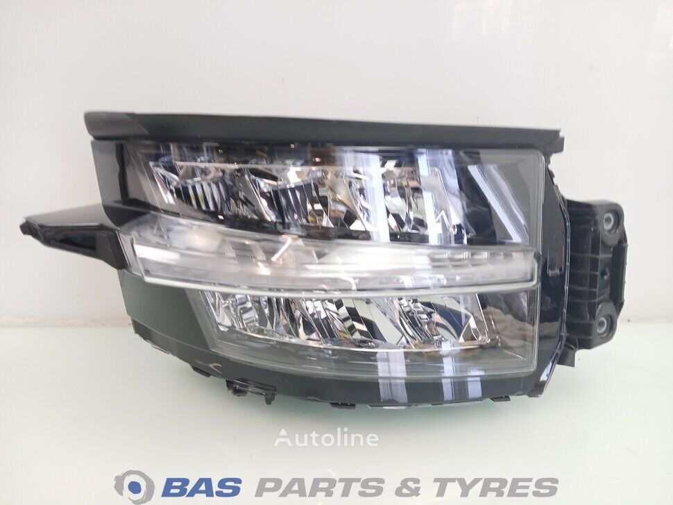 Renault T-Serie Evolution Right LHD Left 7423645385 far za Renault T-Serie Evolution kamiona
