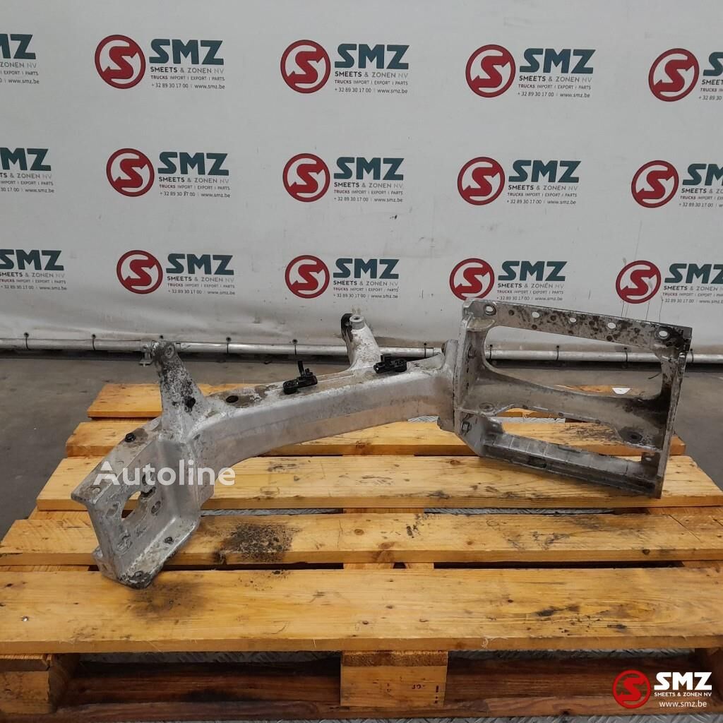 Renault Occ bevestigingsbeugel voorbumper + voetstapbeugel 7420819613 bočna stepenica za kamiona