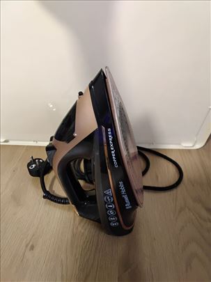 Pegla 2600W brend Russel Hobbs