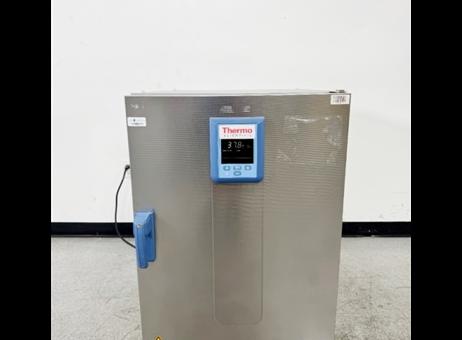 Лабораторијски инкубатор Thermo Scientific 2223 HERATherm