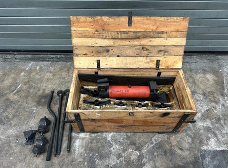 Mašinski alat NA Hydraulic Tube Bender