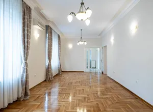 Izdavanje Kuća - Beograd, Savski Venac: Dedinje