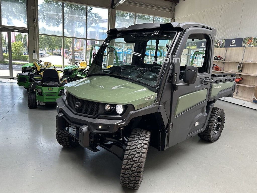 Novi John Deere XUV875M UTV