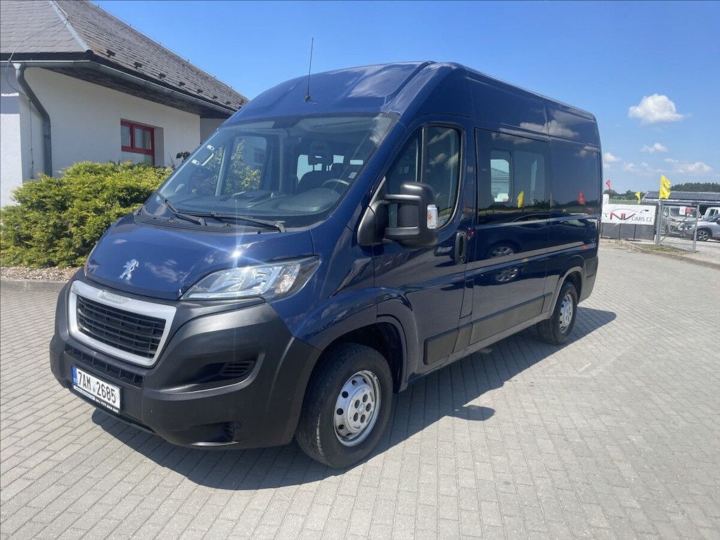 Peugeot Boxer kombi minibus