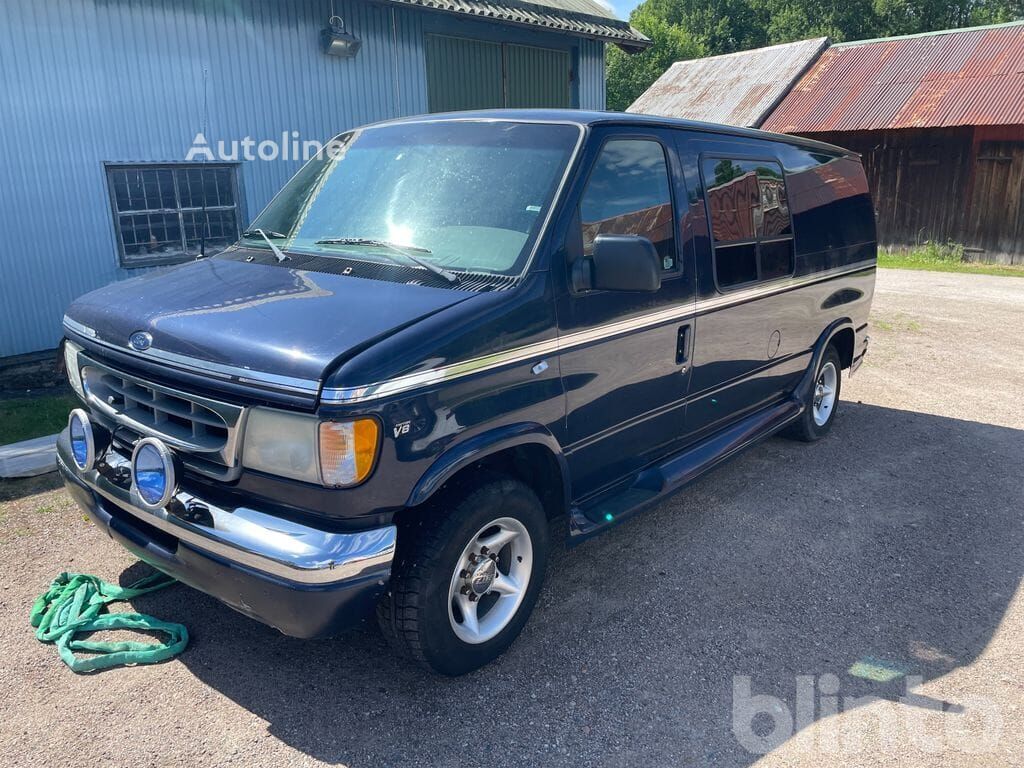 Prodaje se Ford F-250 kombi minibus na aukciji