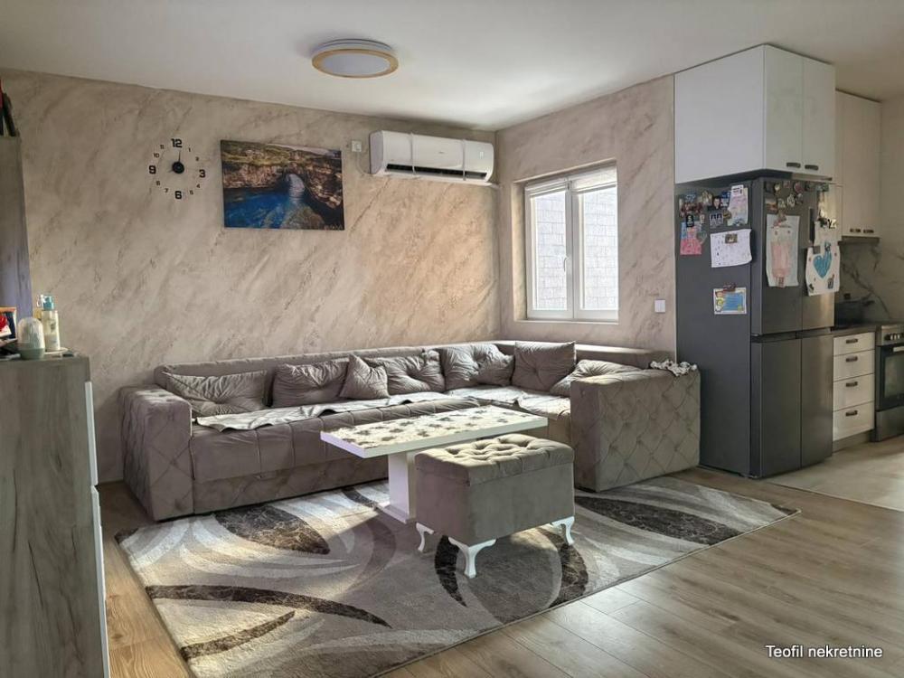 Cara Lazara, Troiposoban stan na prodaju, 75m2, 103.000€