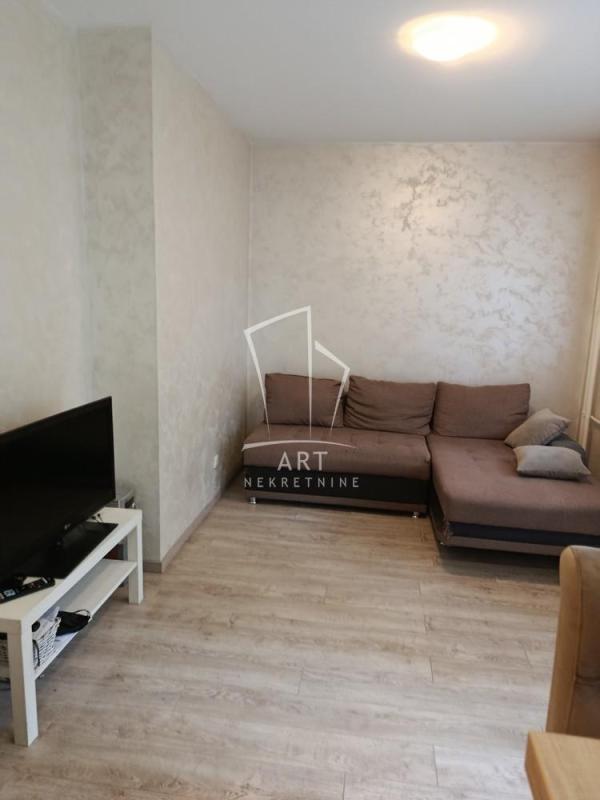 Stanka Paunovića Veljka, Dvoiposoban stan za izdavanje, 49m2, 500€