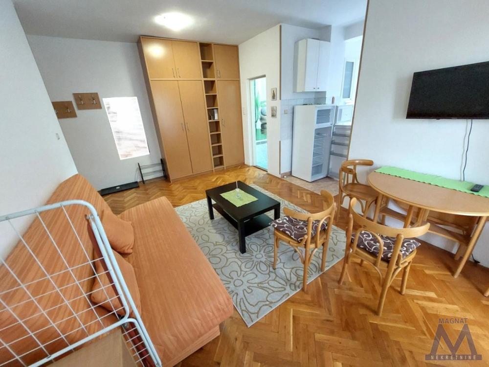Jednoiposoban stan na prodaju, 36m2, 105.000€