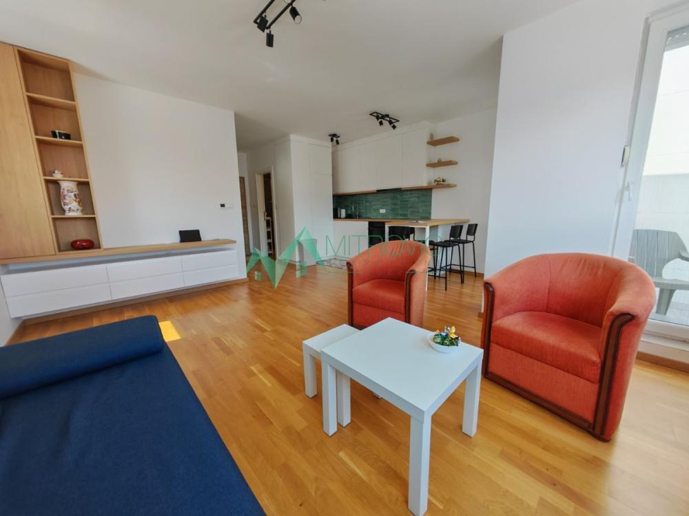 Dvosoban stan na prodaju, 42m2, 115.000€