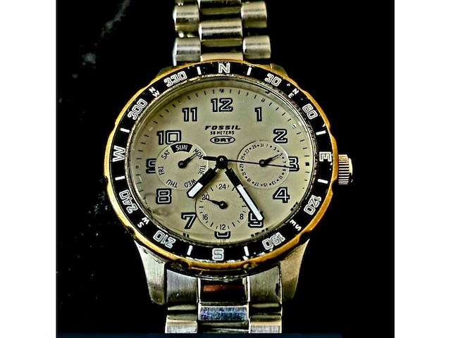 Fossil zenski sat