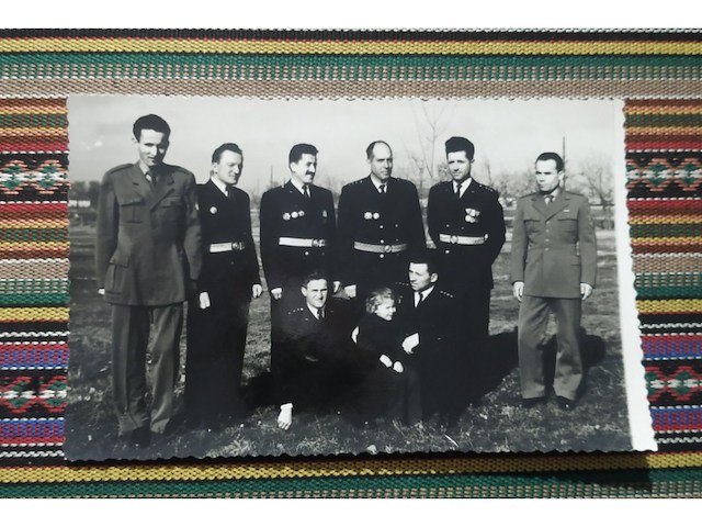OFICIRI JNA, SVEČANE UNIFORME, UROŠEVAC 1959. GOD.