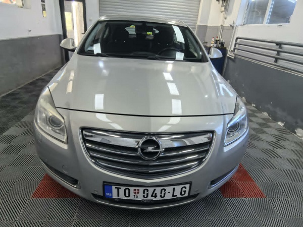 Opel Insignia 2.0cdti