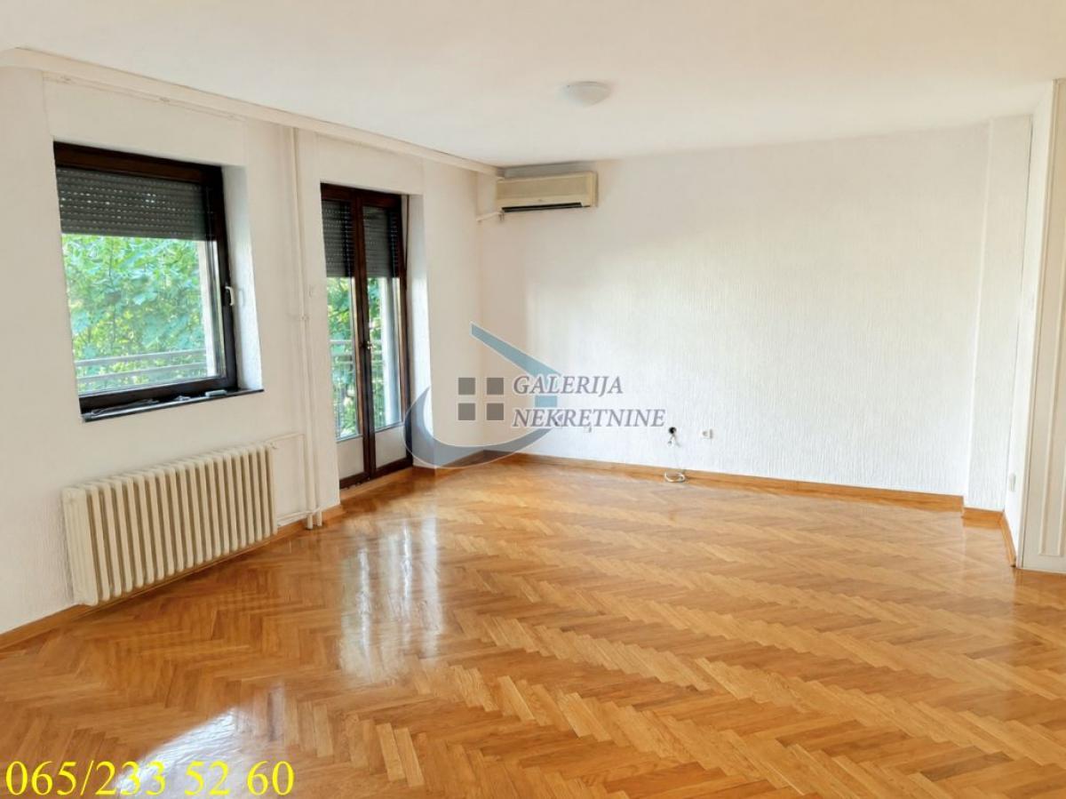 Beograd, Stari Grad - Gundulićev venac 97m2