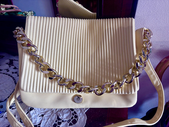 Zuta Primark torbica