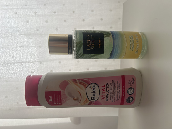 body mist  + mleko za telo