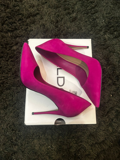 Roze salonke aldo