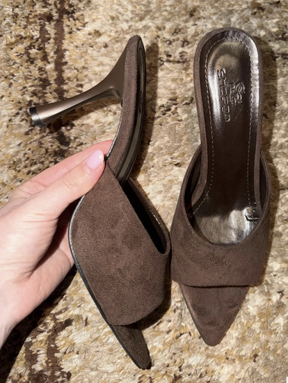(Papuce) Stikle NOVE