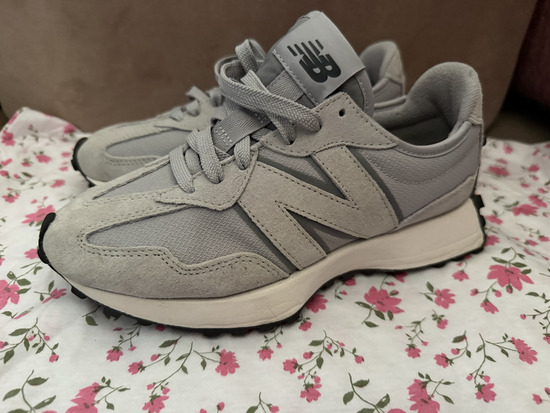 Nb patike nove
