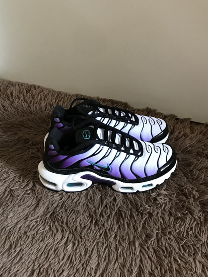 Nike tn ‘reverse grape’