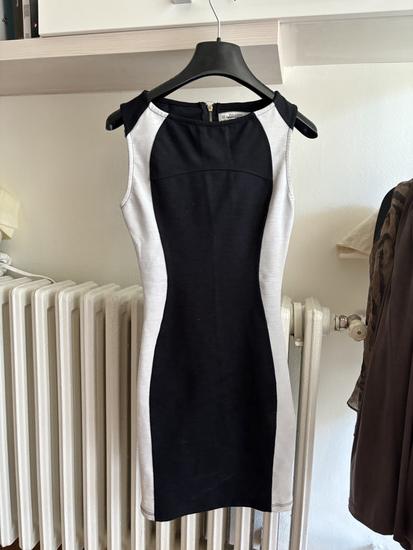 Pull and bear “hour glass” haljina