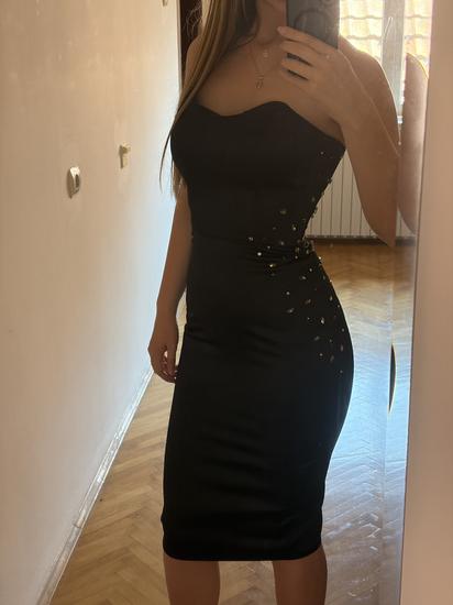 Crna korset haljina