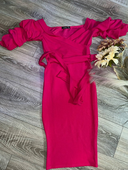 Pink haljina