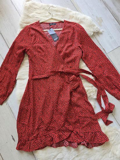 Nasty gal nova haljina na preklop m 38